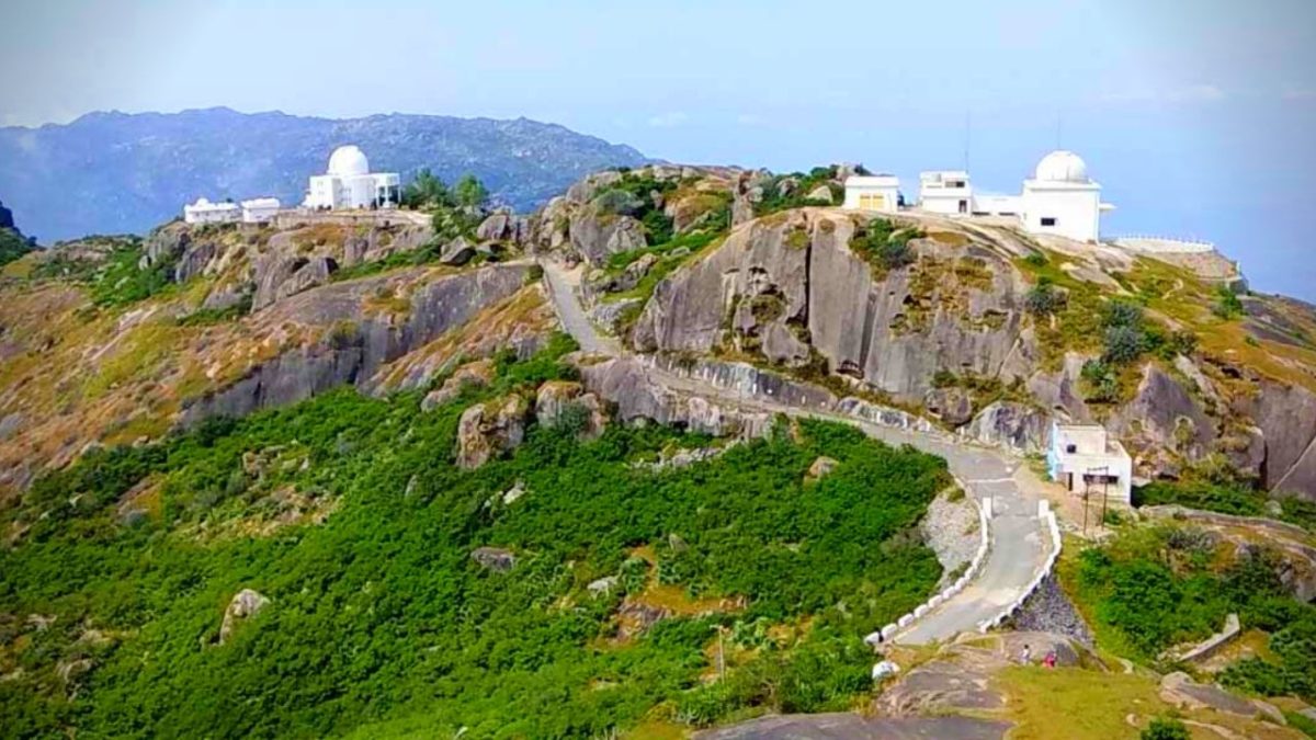 11 Tourist Places To Visit in Mount Abu - Roshan Panjiyara