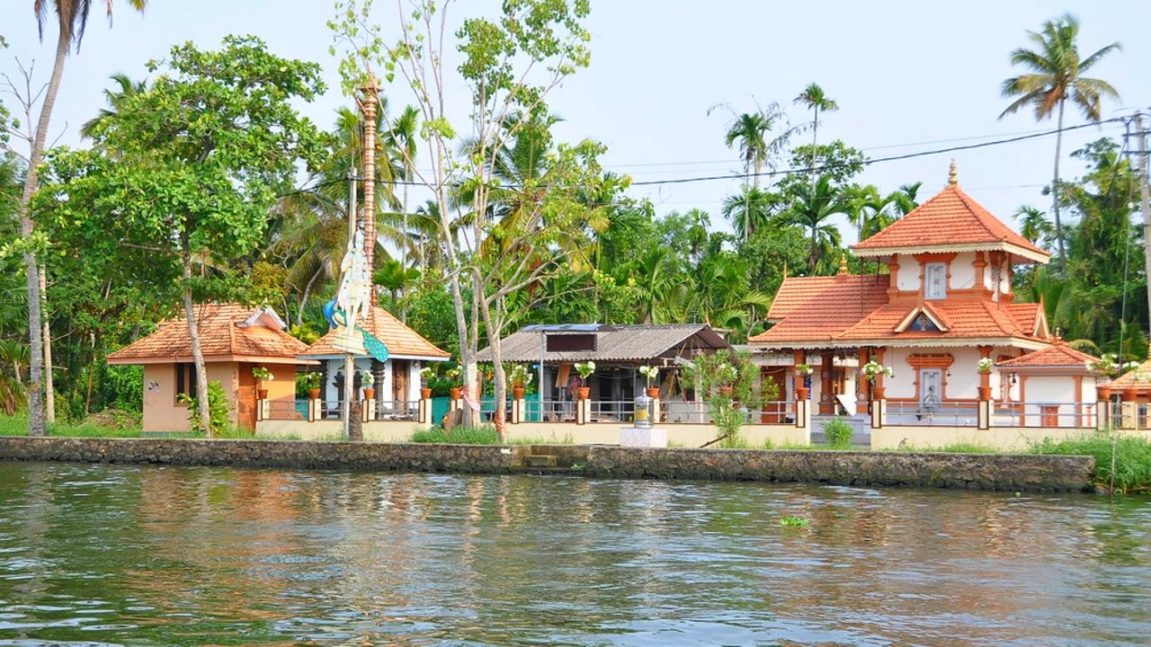 11 Best Things To Do in Alleppey - Roshan Panjiyara