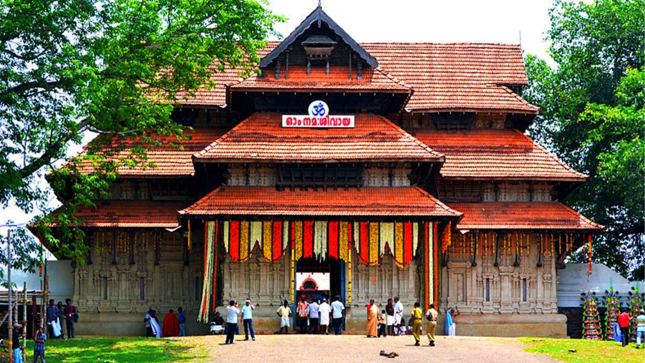 11 Best Activities & Places To Visit in Thrissur - Roshan Panjiyara